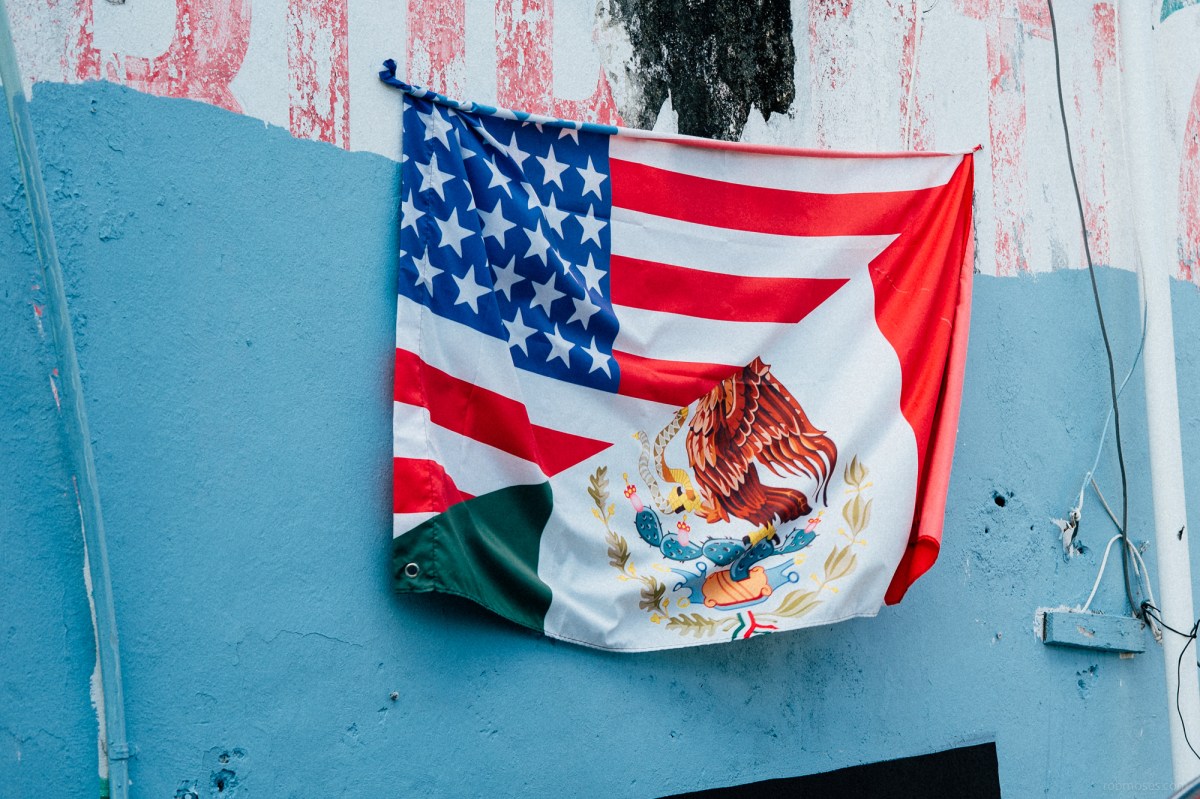 Friendly Flag | Rob Moses Photography